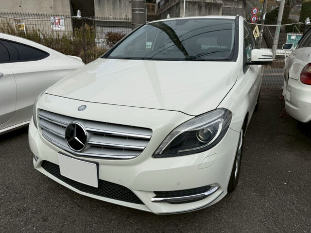 【メルセデス・ベンツ W246 Bクラス】エンジンオイル・オイルフィルター・ブレーキフルードの交換 - 町田で輸入車の修理・整備なら ...